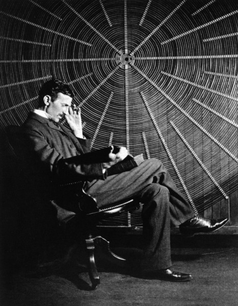 Nikola Tesla – Clubul de ras.ro